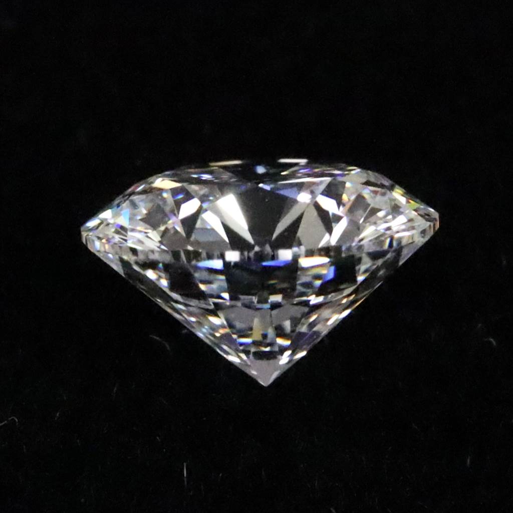 1.07ct D VVS2 3EX ラボグロウンダイヤモンド HPHT ラウンドカットルース IGI鑑定 ref.129 (ID:72612) | 榎本通商